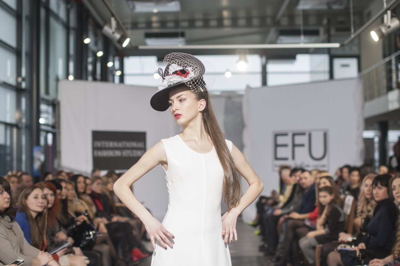 Fashion Shows Runway Looks – ALINA IV MILLINERY